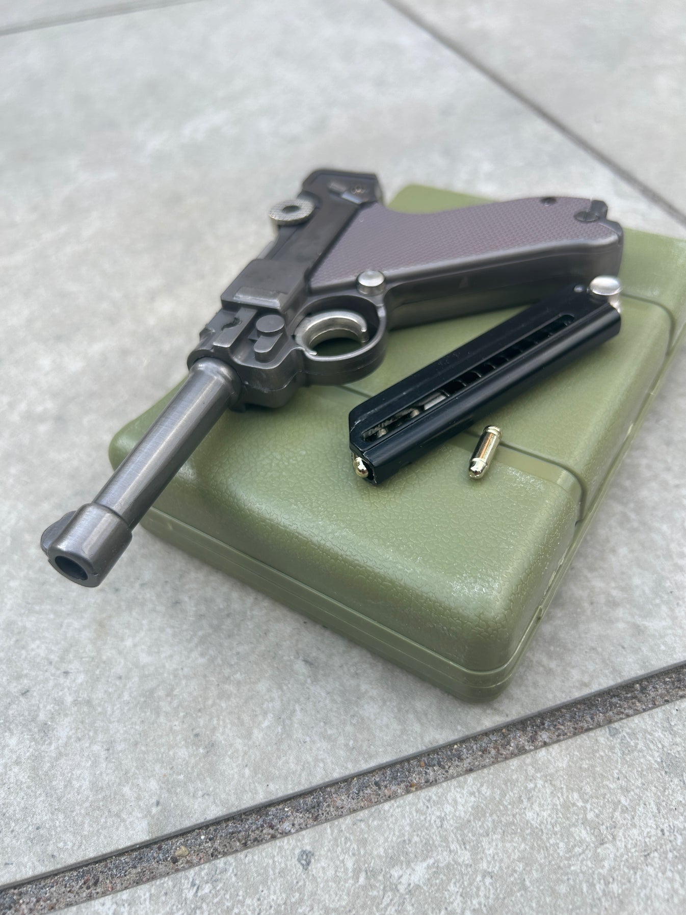 Luger P08 Miniature Scale Model Metal Pistol with Dummy Bullets – Dart ...